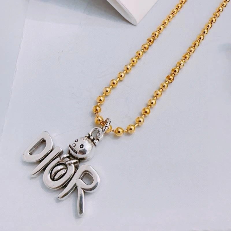 Discounted Christian Dior Necklaces