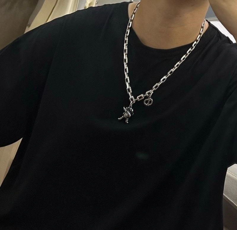 Bargain Christian Dior Necklaces