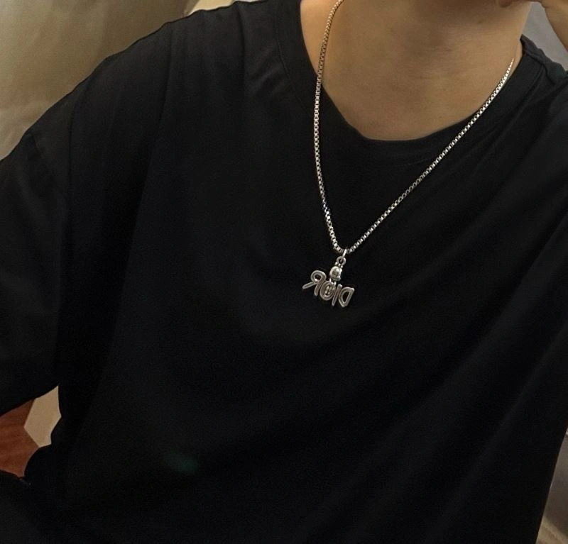 Precise copy Christian Dior Necklaces