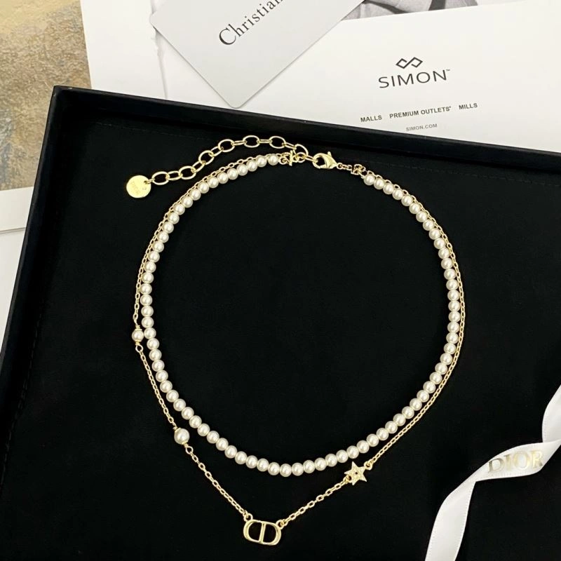 Top mirror Christian Dior Necklaces