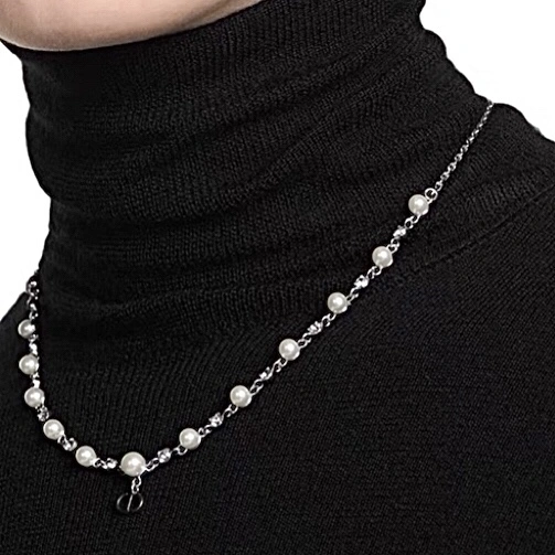 High fidelity Christian Dior Necklaces