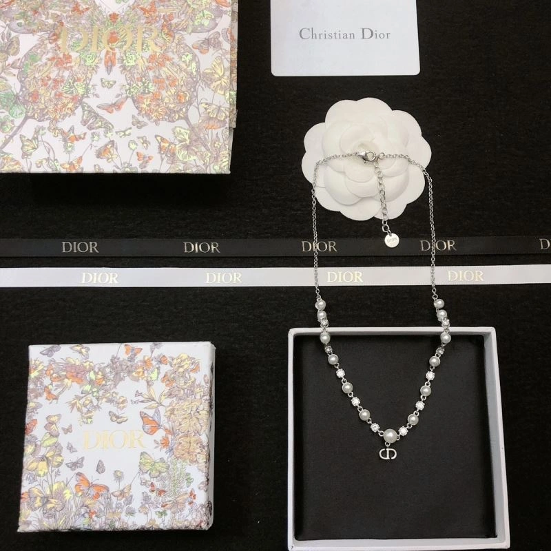 High fidelity Christian Dior Necklaces