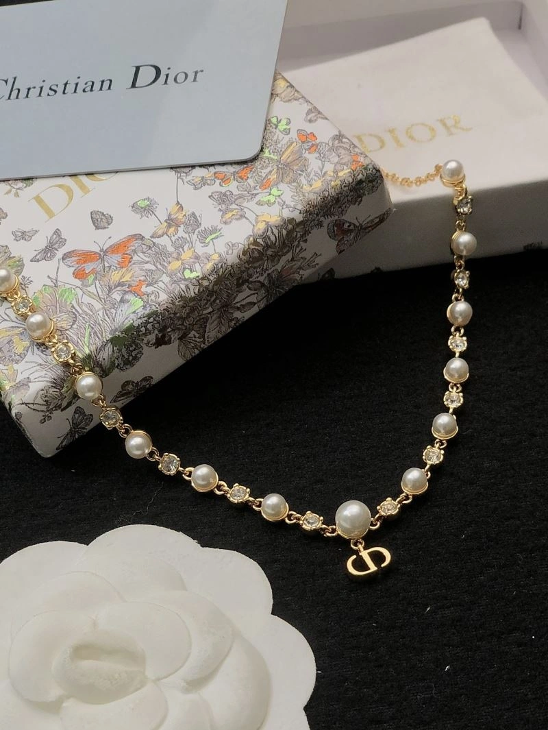 Economical Christian Dior Necklaces