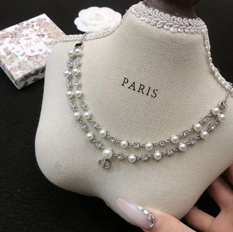 Top mirror Christian Dior Necklaces