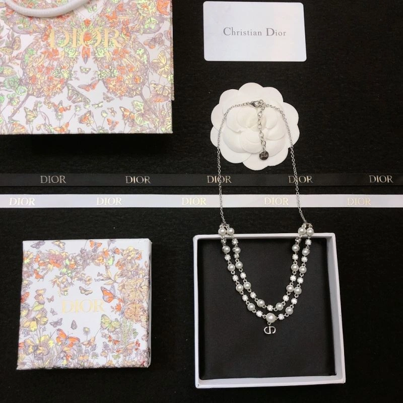 Top mirror Christian Dior Necklaces
