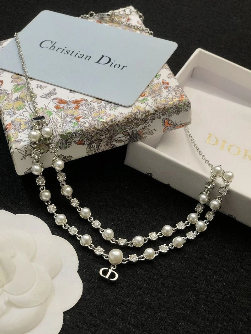 Top mirror Christian Dior Necklaces