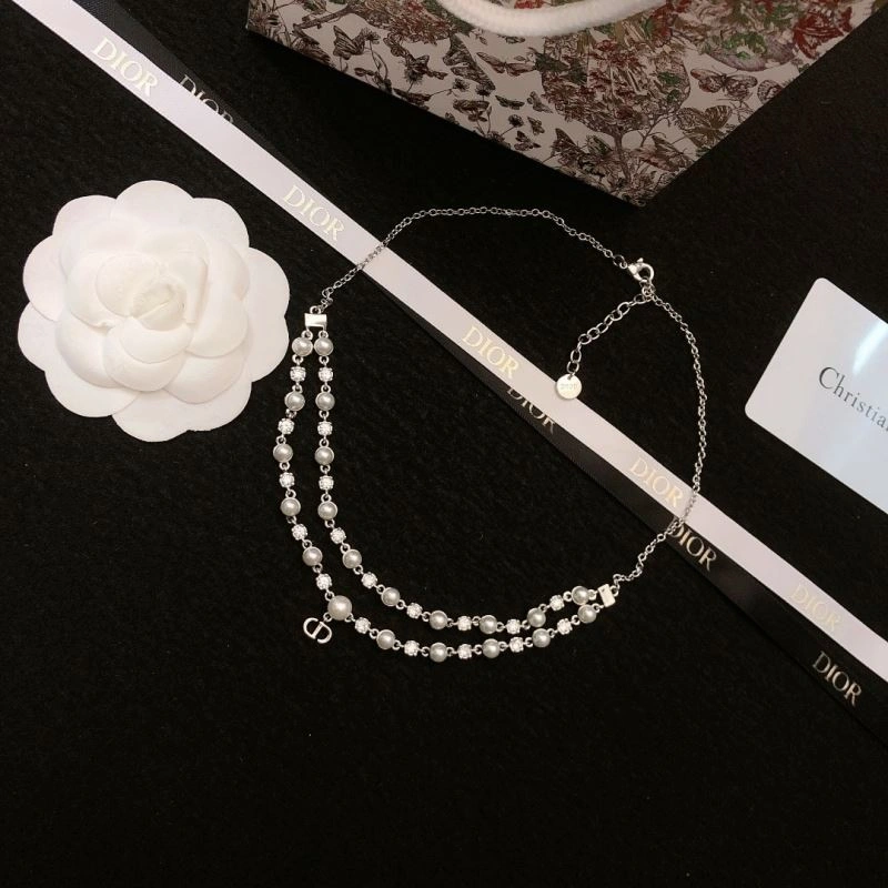 Top mirror Christian Dior Necklaces