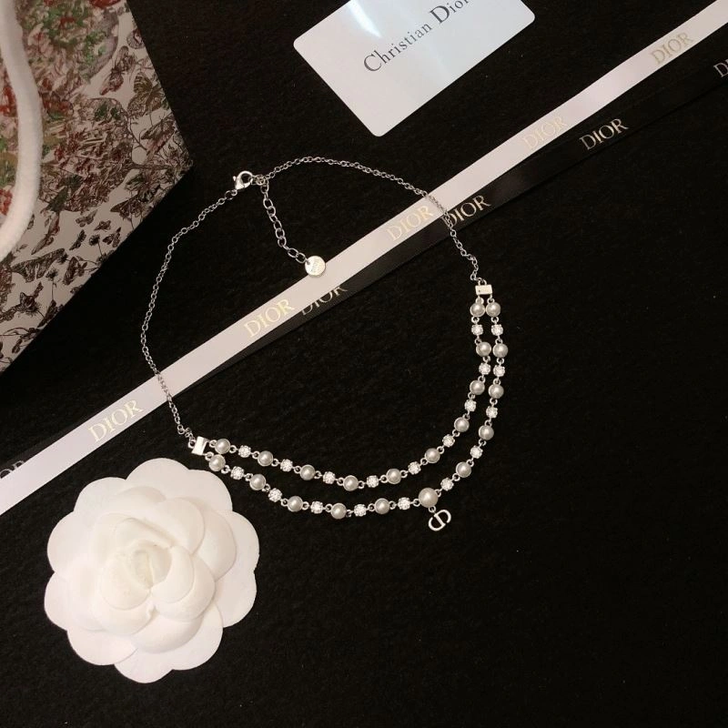 Top mirror Christian Dior Necklaces