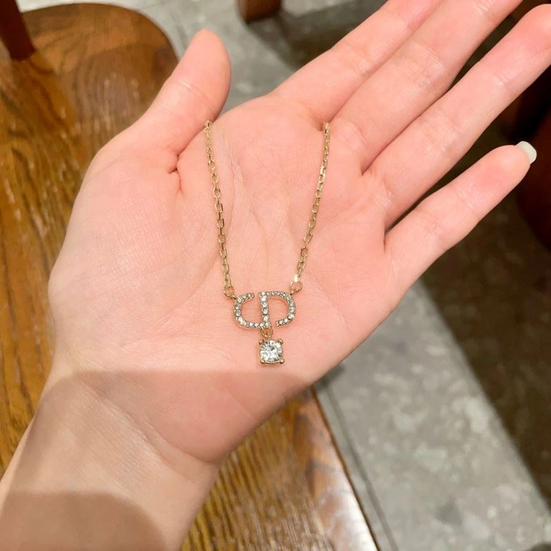 Cut-rate Christian Dior Necklaces