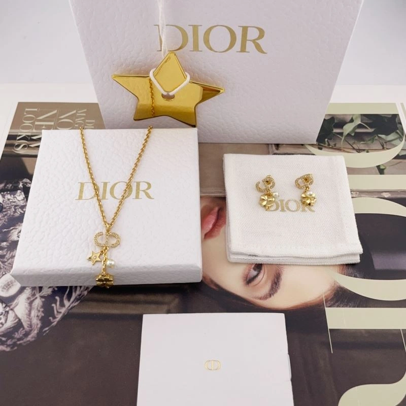 Christian Dior Necklaces