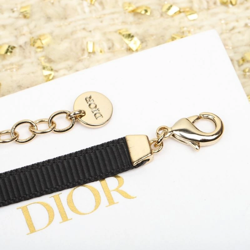 Indistinguishable Christian Dior Necklaces