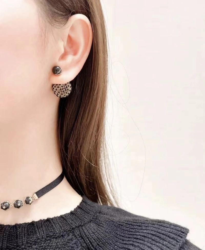 Indistinguishable Christian Dior Necklaces