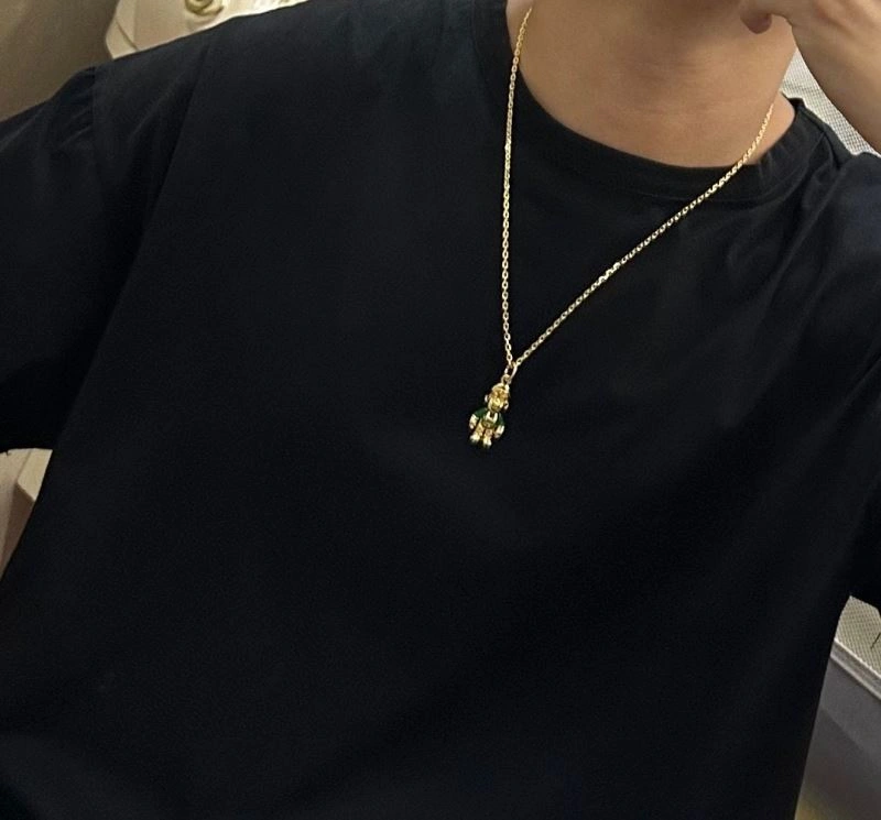 Bargain Christian Dior Necklaces