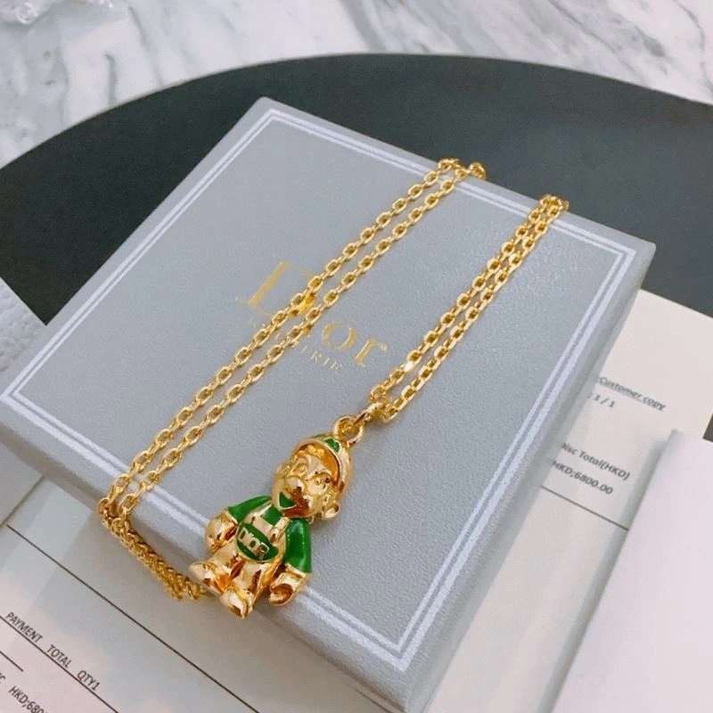 Bargain Christian Dior Necklaces