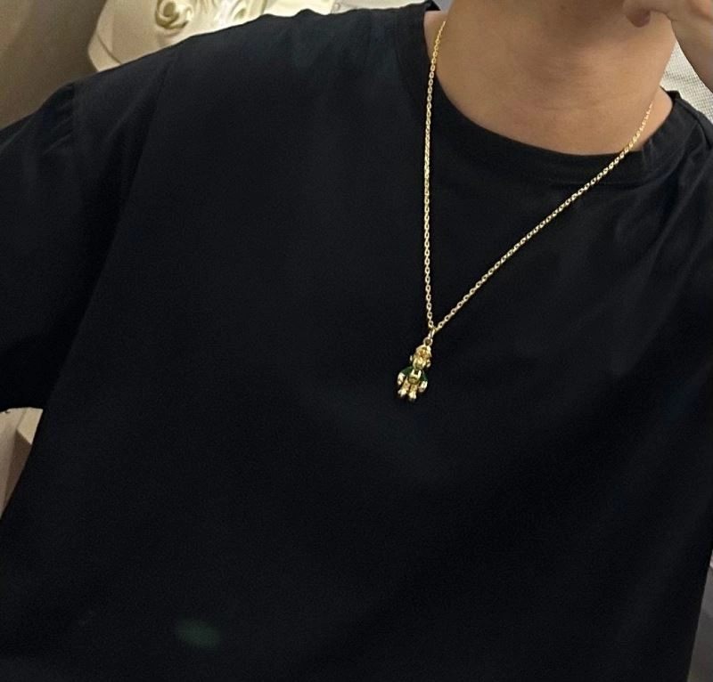 Bargain Christian Dior Necklaces