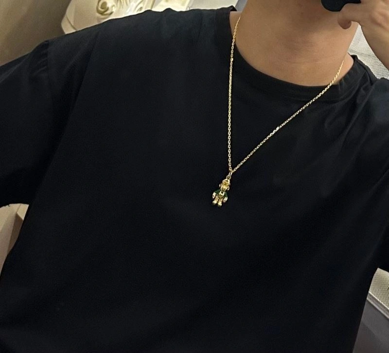 Bargain Christian Dior Necklaces