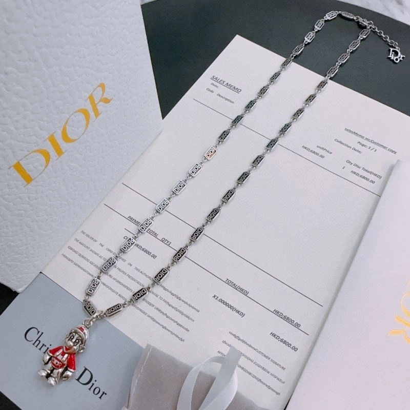 High fidelity Christian Dior Necklaces