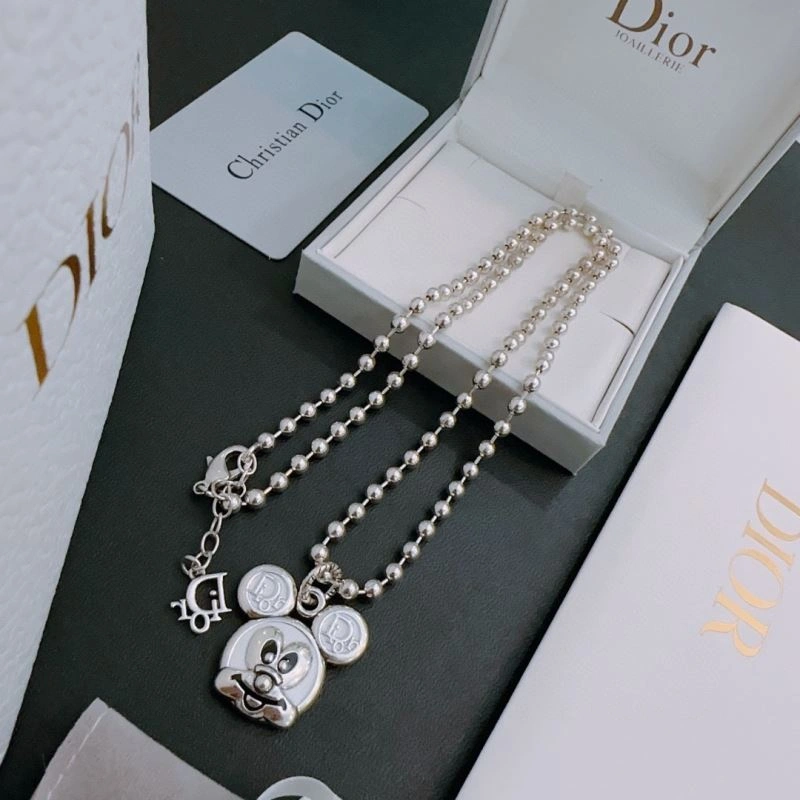 Factory-made Christian Dior Necklaces