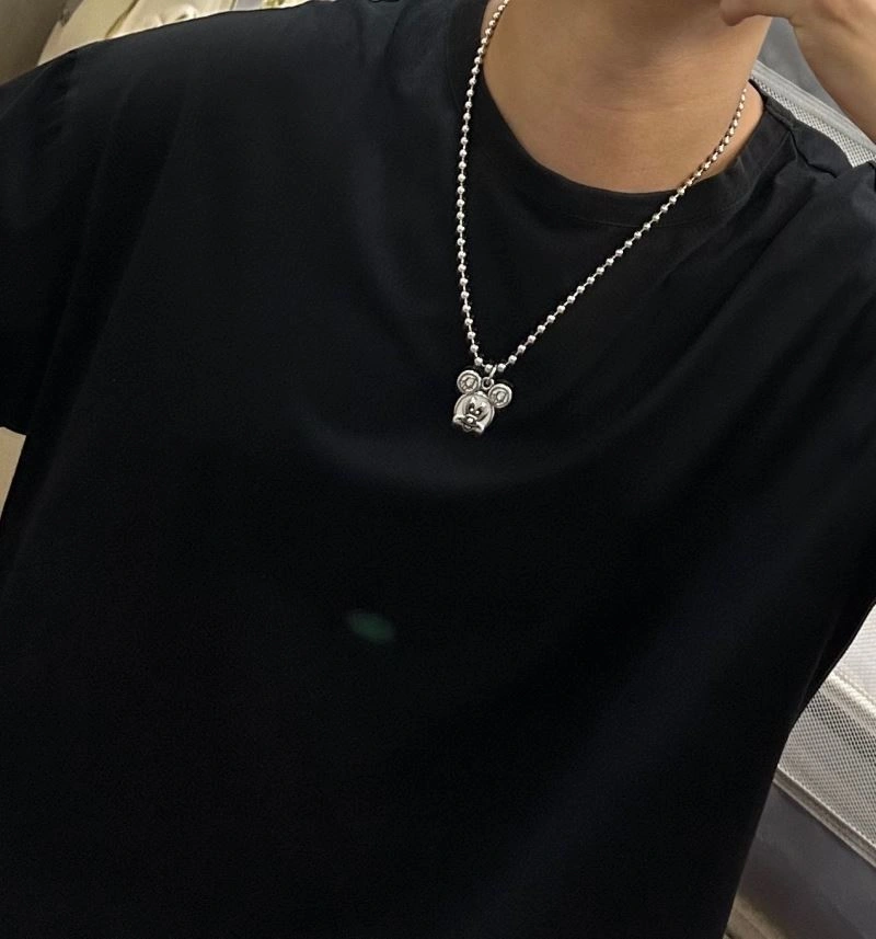 Factory-made Christian Dior Necklaces