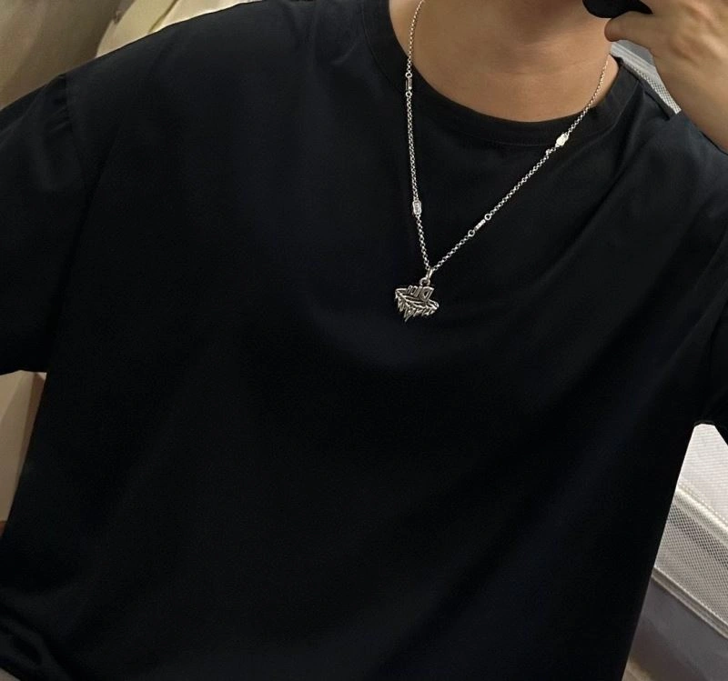 Cut-rate Christian Dior Necklaces