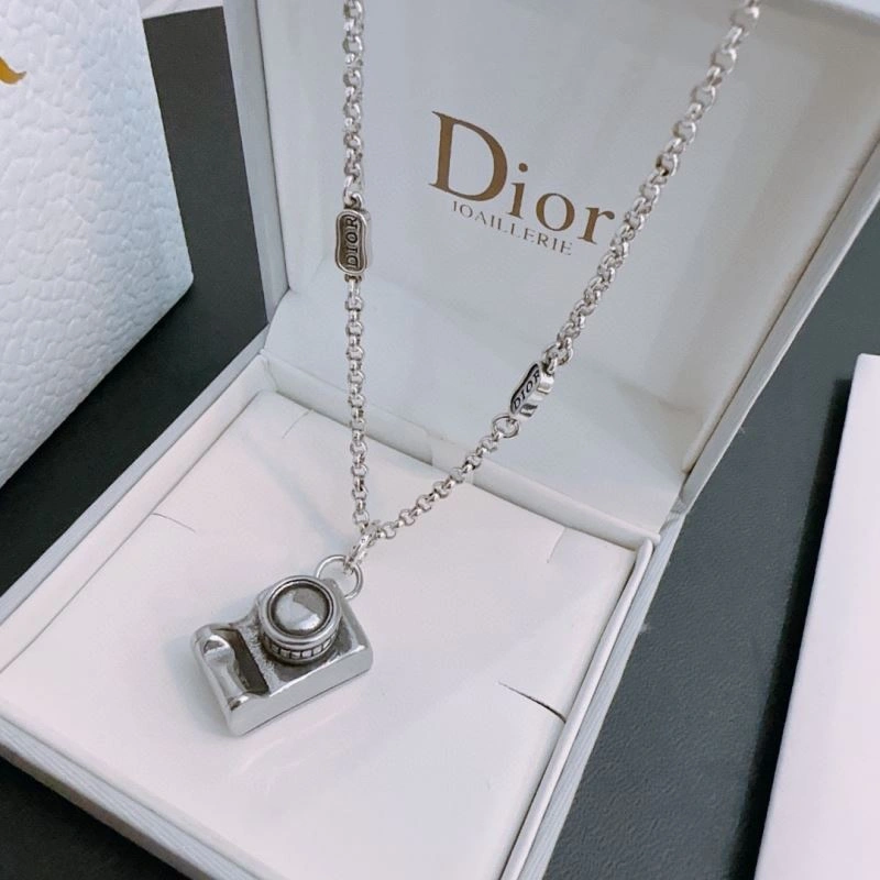 High accuracy Christian Dior Necklaces