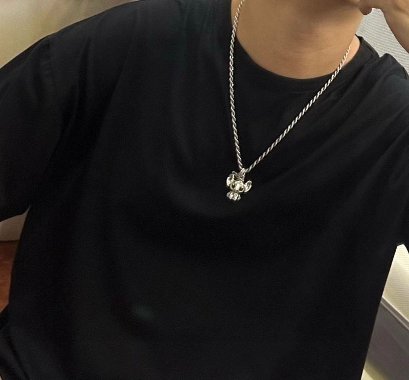 Top mirror Christian Dior Necklaces