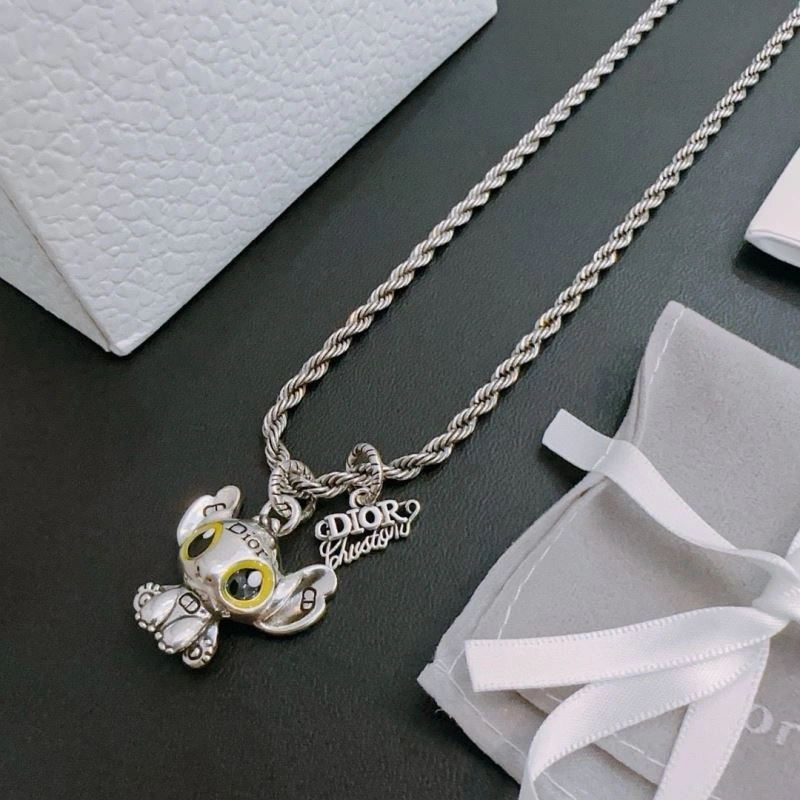 Top mirror Christian Dior Necklaces