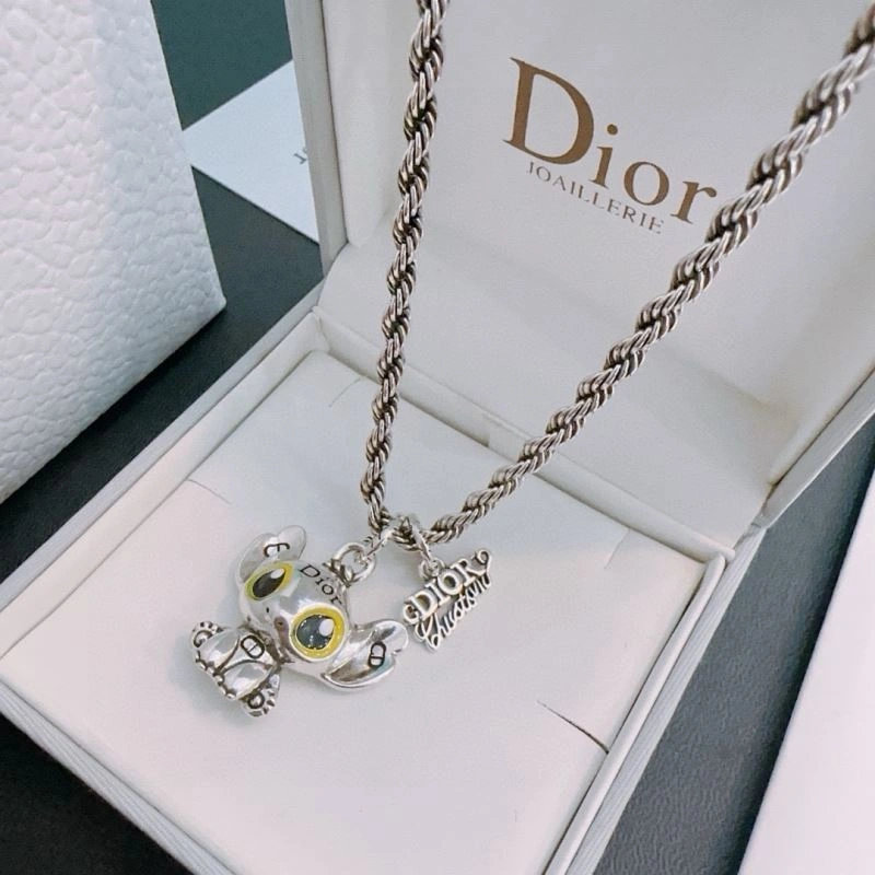 Top mirror Christian Dior Necklaces