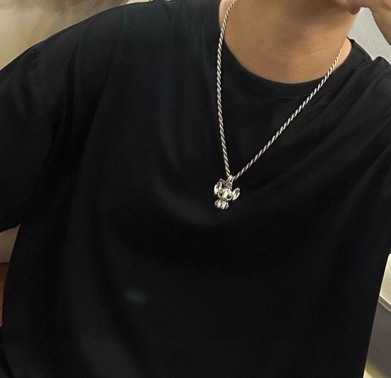 Top mirror Christian Dior Necklaces