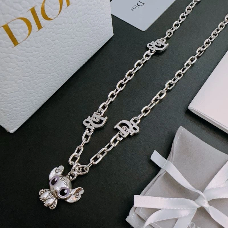 Discounted Christian Dior Necklaces