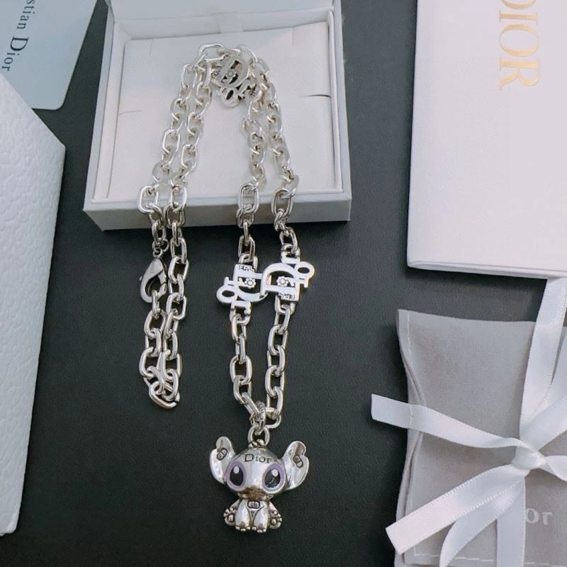 Discounted Christian Dior Necklaces