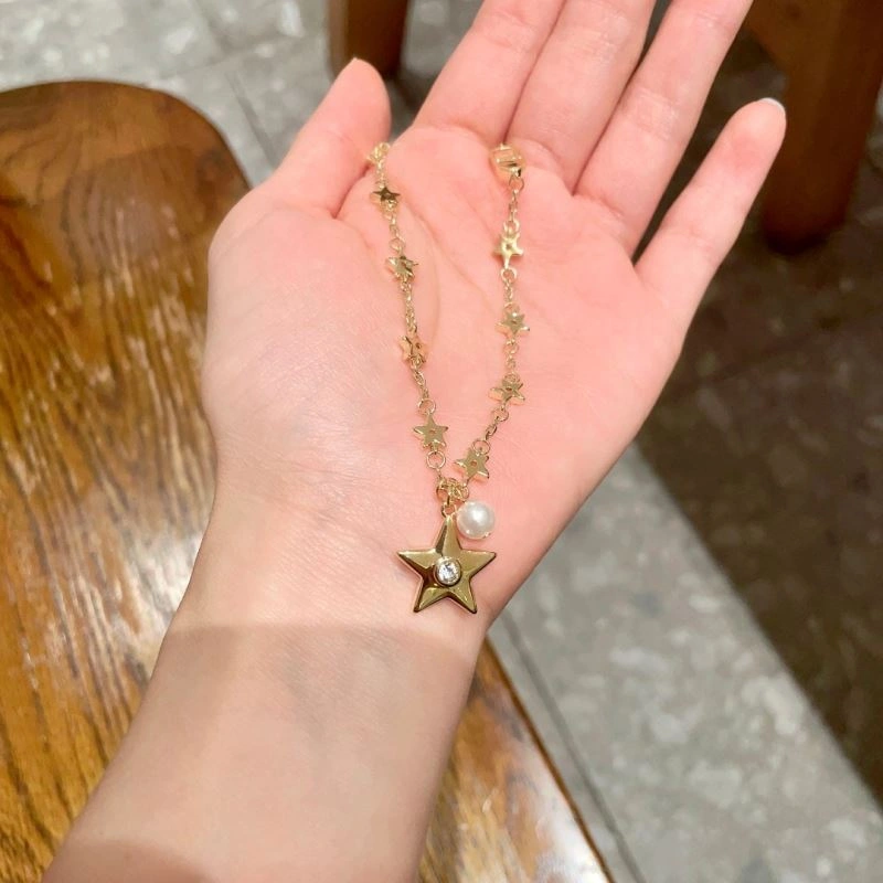 Discounted Christian Dior Necklaces