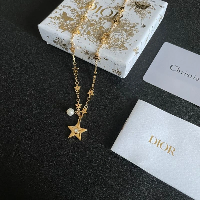 Discounted Christian Dior Necklaces