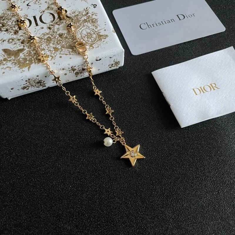 Discounted Christian Dior Necklaces