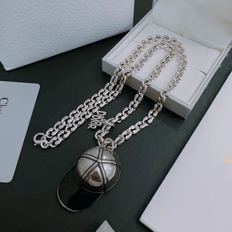 Cut-rate Christian Dior Necklaces
