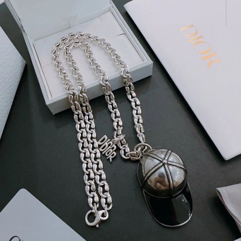 Cut-rate Christian Dior Necklaces