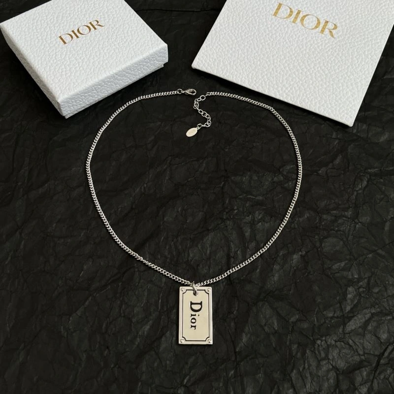 Economical Christian Dior Necklaces