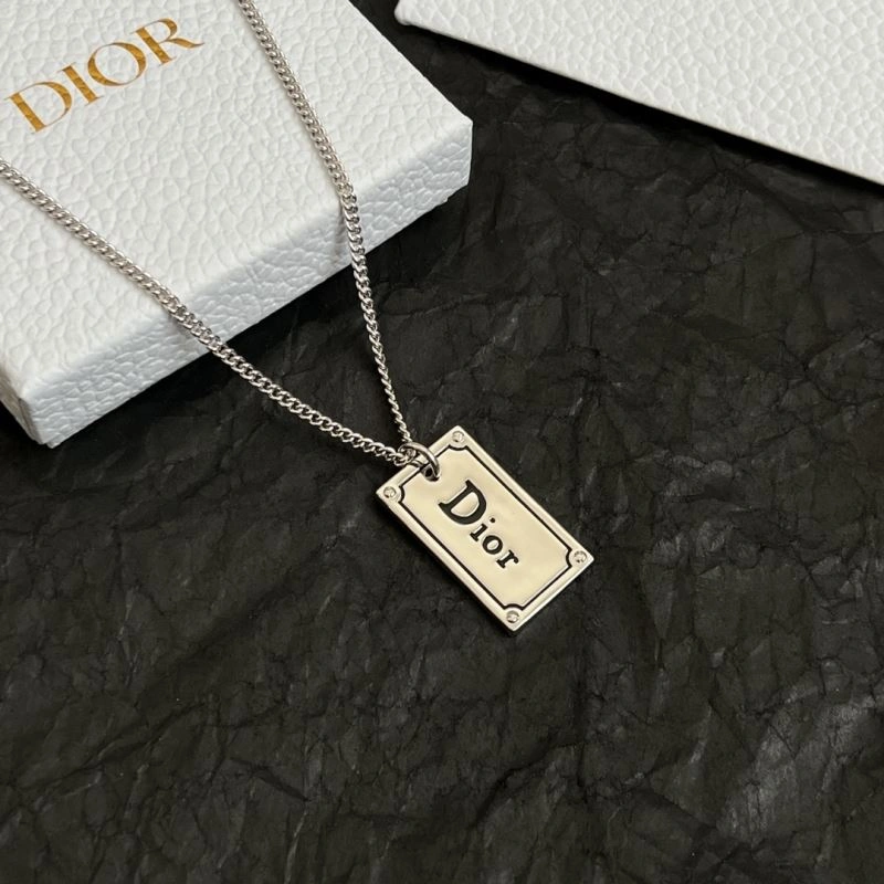 Economical Christian Dior Necklaces