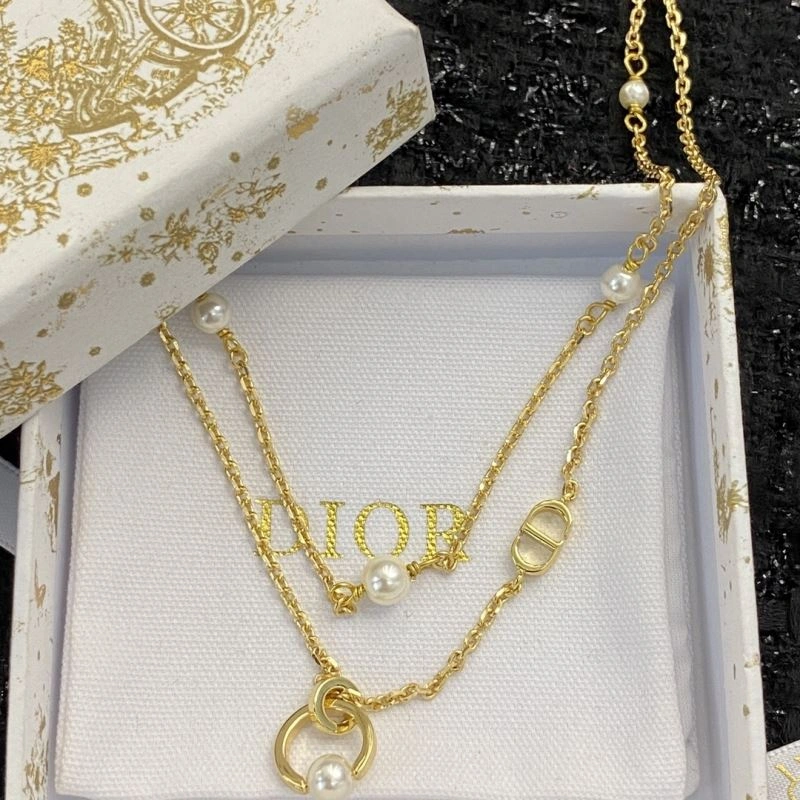Cut-rate Christian Dior Necklaces