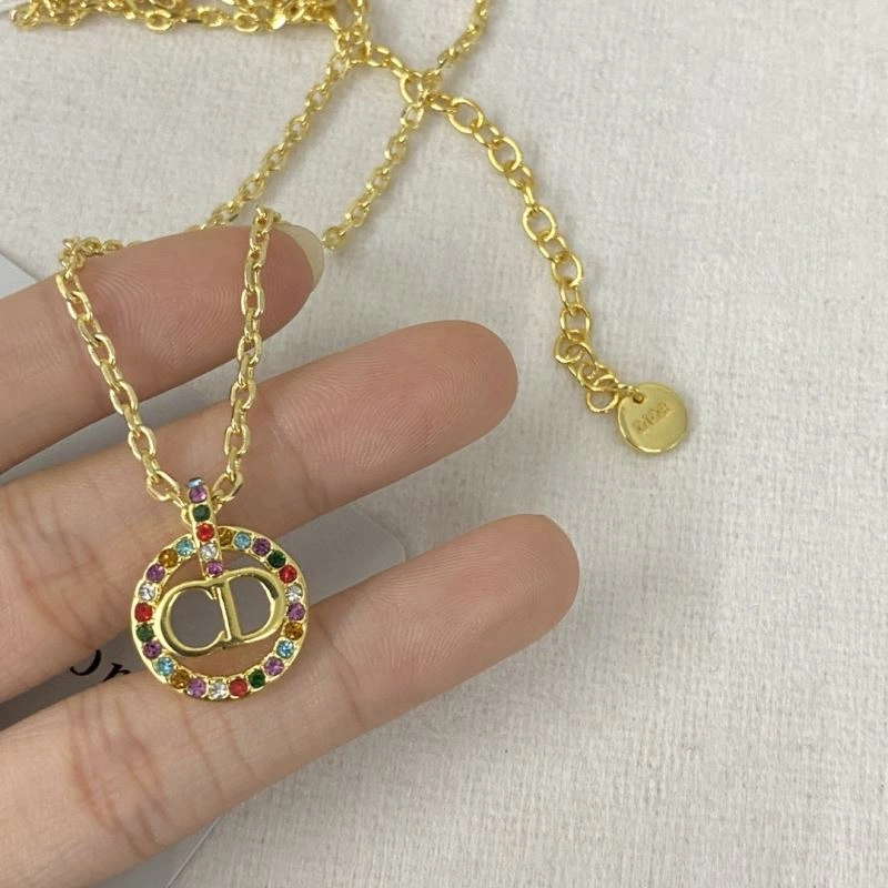 Accurate model Christian Dior Necklaces