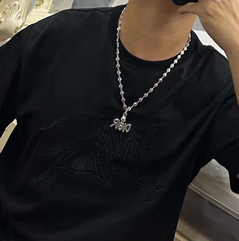 Economical Christian Dior Necklaces