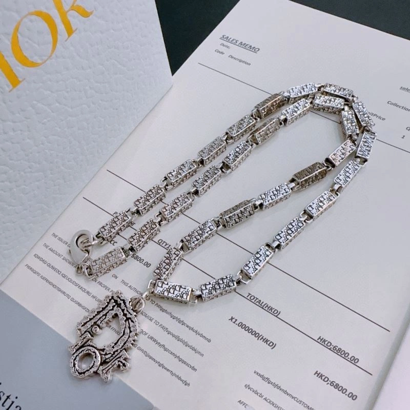 Official Christian Dior Necklaces