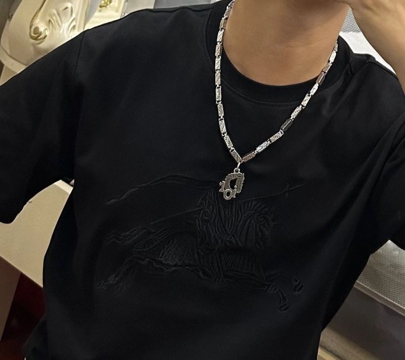 Official Christian Dior Necklaces