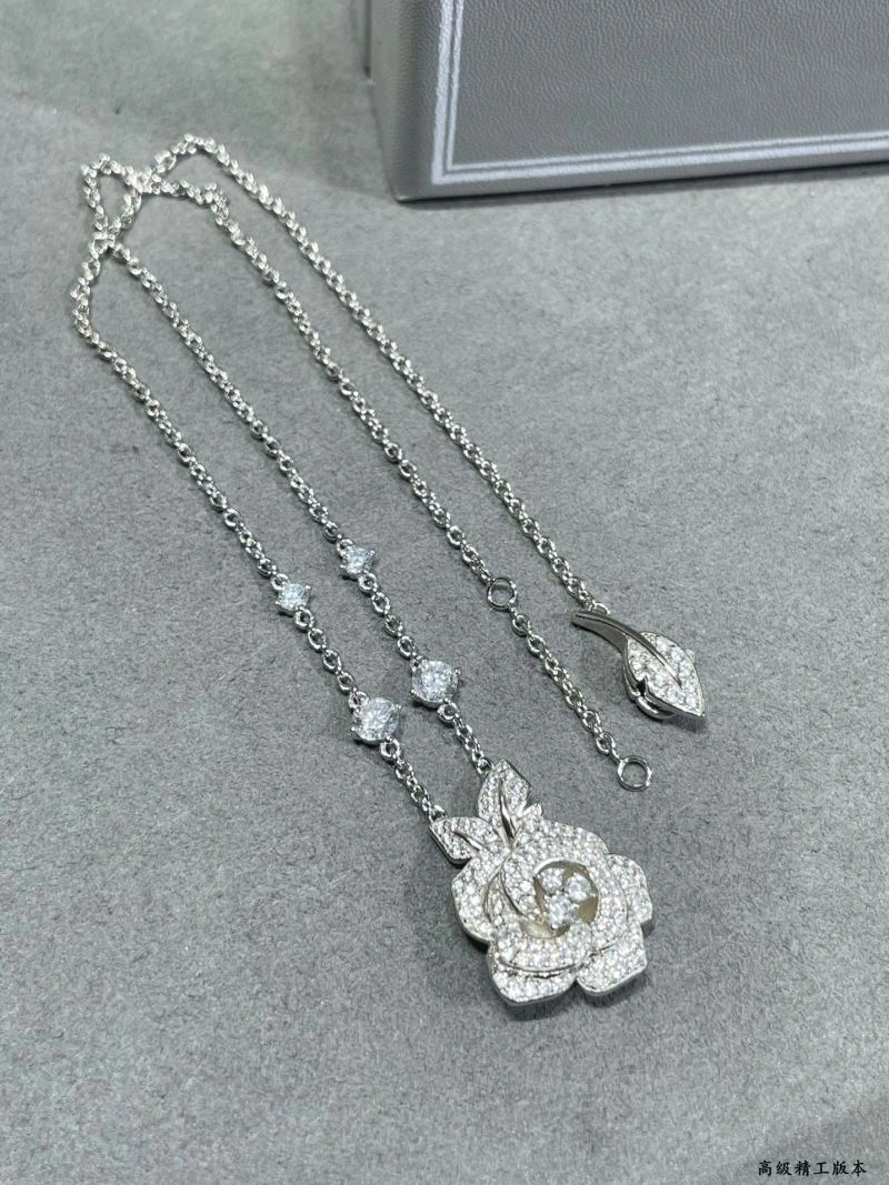 Reasonably priced Christian Dior Necklaces