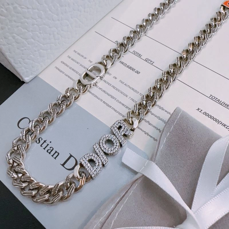 Factory-made Christian Dior Necklaces