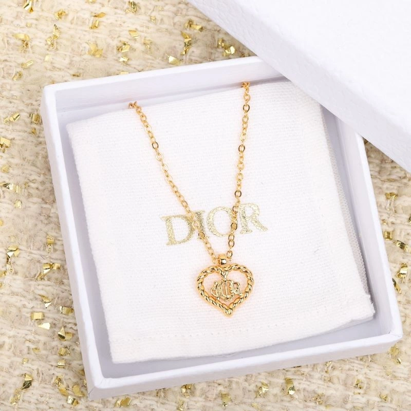 Discounted Christian Dior Necklaces