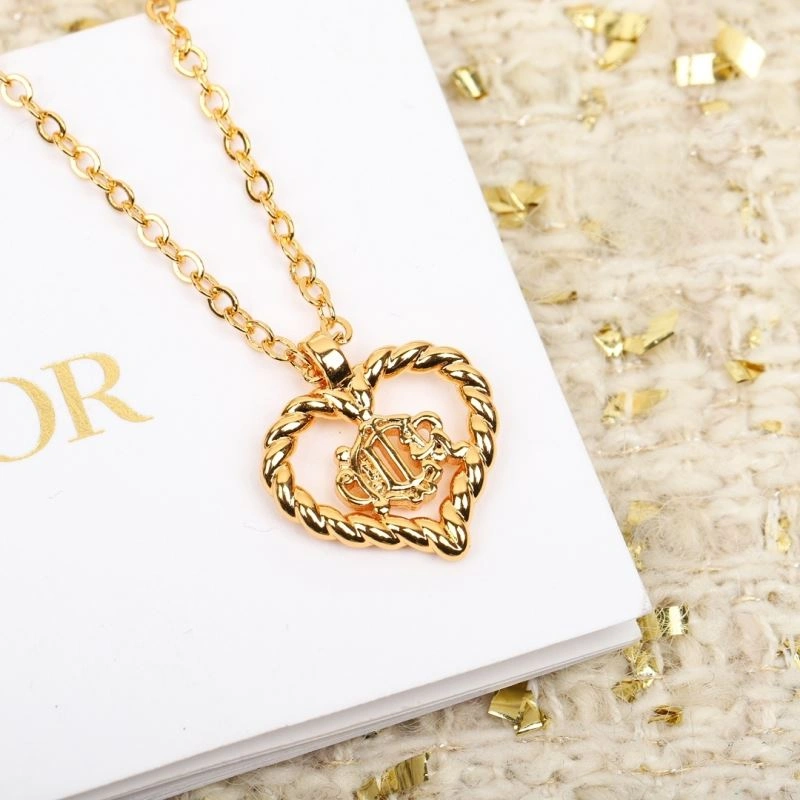 Discounted Christian Dior Necklaces