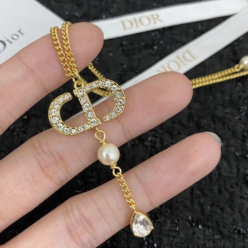 Top mirror Christian Dior Necklaces
