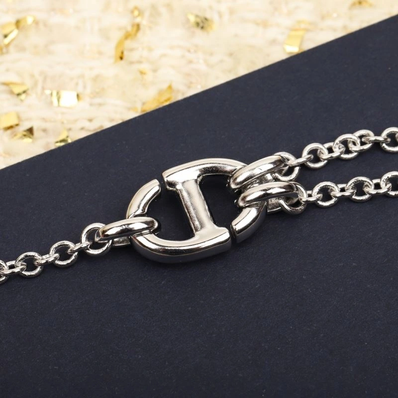 Low-cost Christian Dior Necklaces
