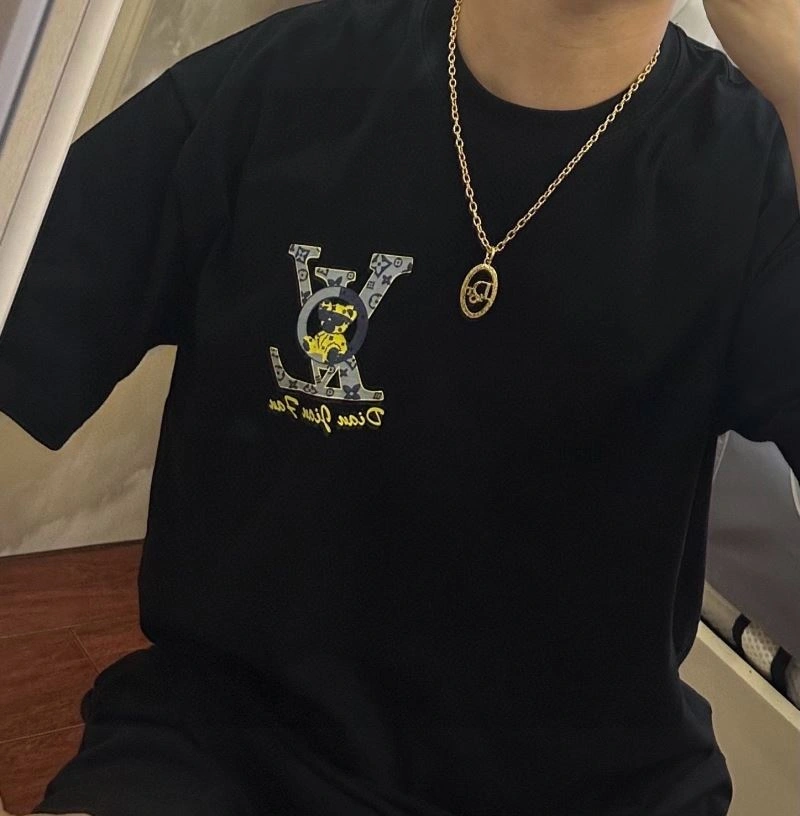 Reasonably priced Christian Dior Necklaces